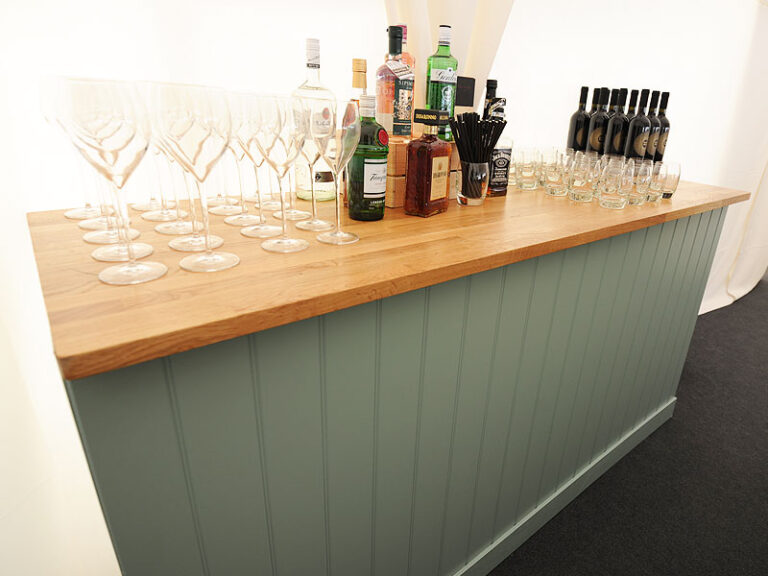 Oak Top Bar Set Hire - Large UK Stocks At Unbeatable Prices!